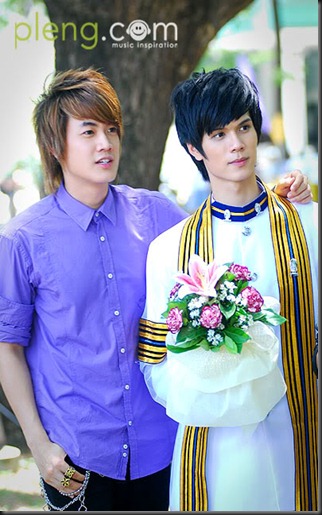 My Thai Addiction: [PICTURES] Yoshi’s graduation pics